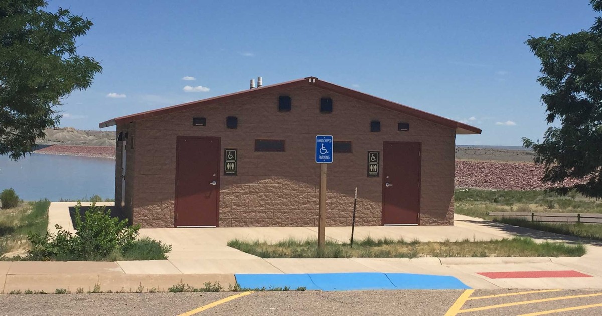 Flush Restroom | Arapahoe | CXT Precast Concrete | L.B. Foster