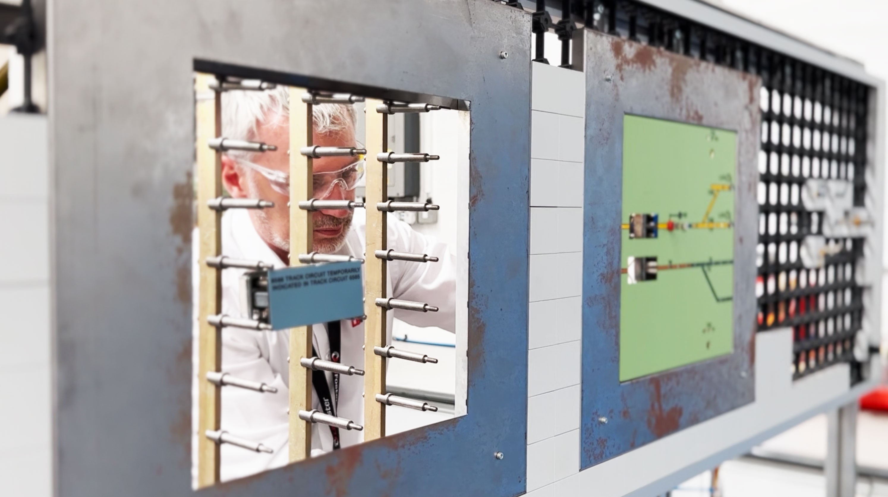 Rail Signalling & Control Systems | L.B. Foster